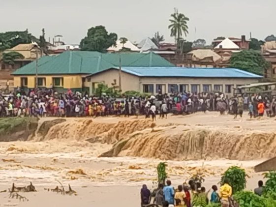 Floods: Residents of Tudum Amba, Lafia count loses as Amba Bridge is ...